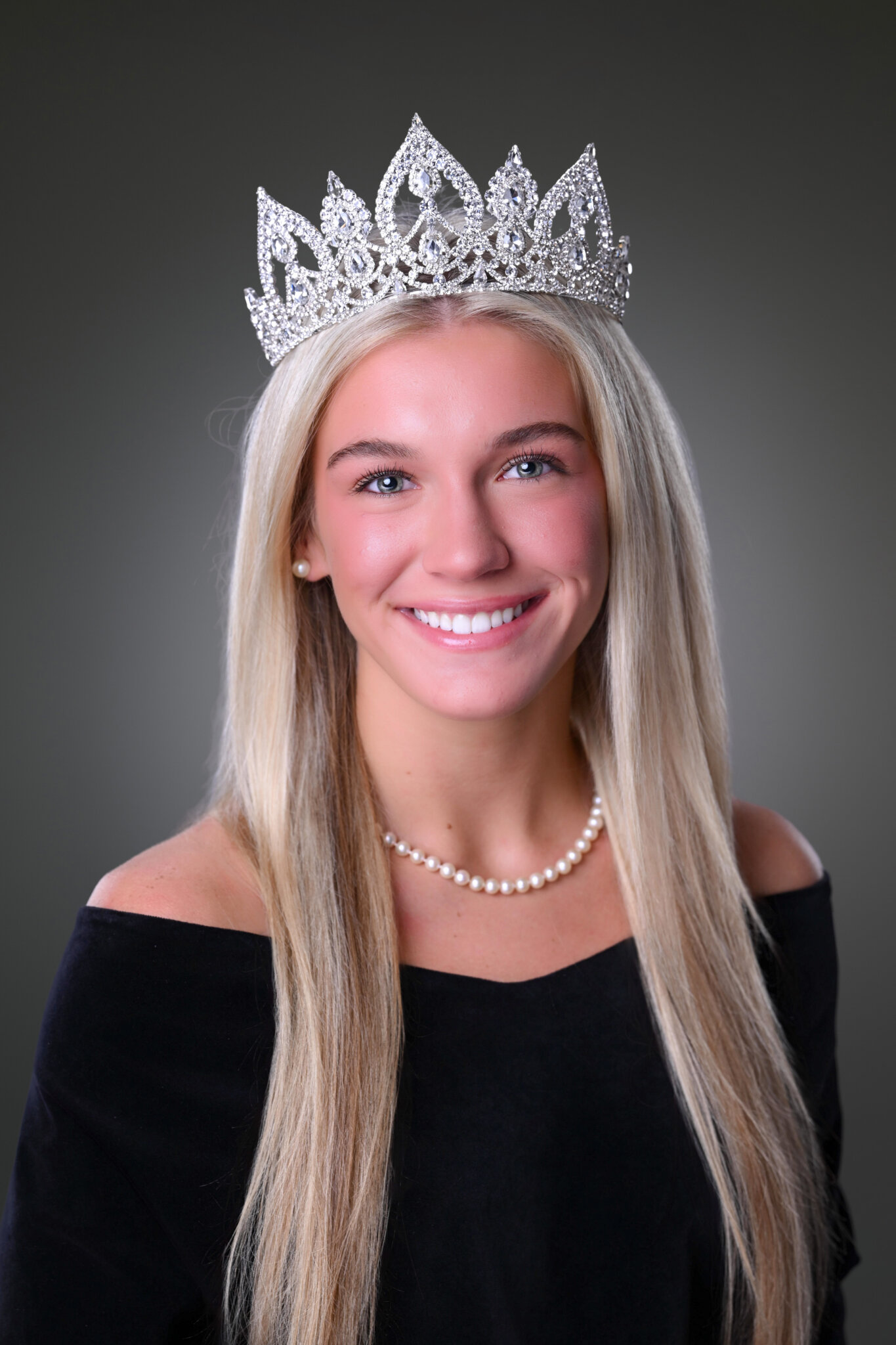 Donate On Behalf of Caroline Grace Hultberg - Karnival Krewe de Louisiane